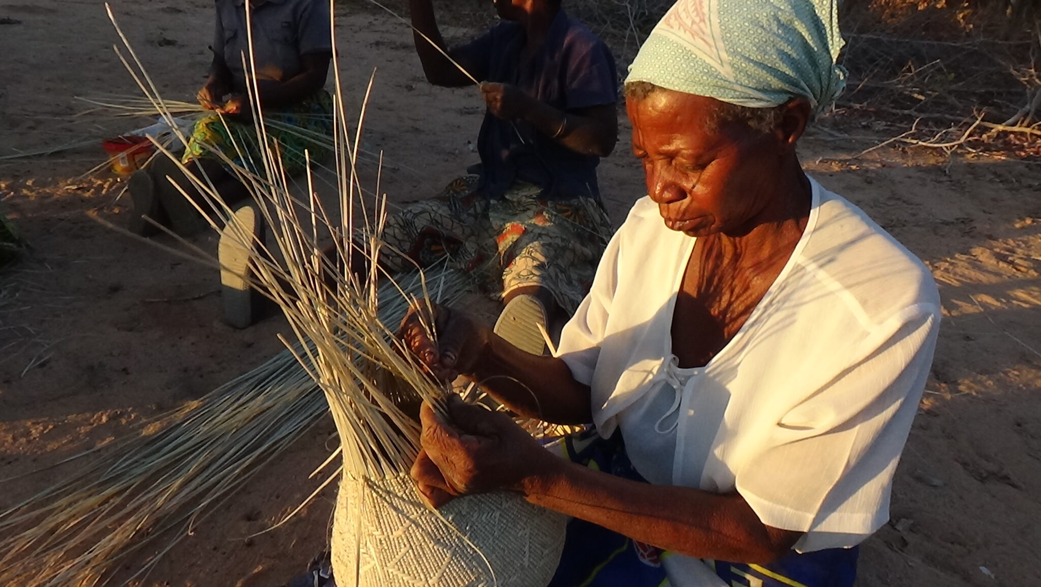 HAND-WOVEN BINGA BASKETS - ZimSculpt